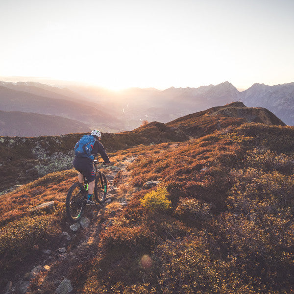 e-bike tour with ski world cup winner Stephan Görgl – TATZE